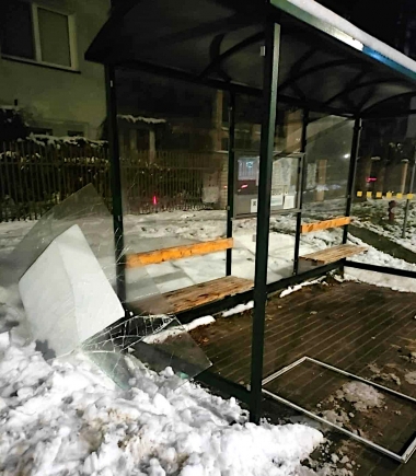 Zniszczył – bo mu się nudziło. Mieszkaniec powiatu ostródzkiego „na gościnnych występach” w Iławie