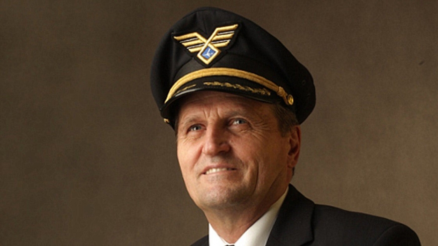 Pilot, który zasłynął lądowaniem Boeingiem bez wysuniętego podwozia ...