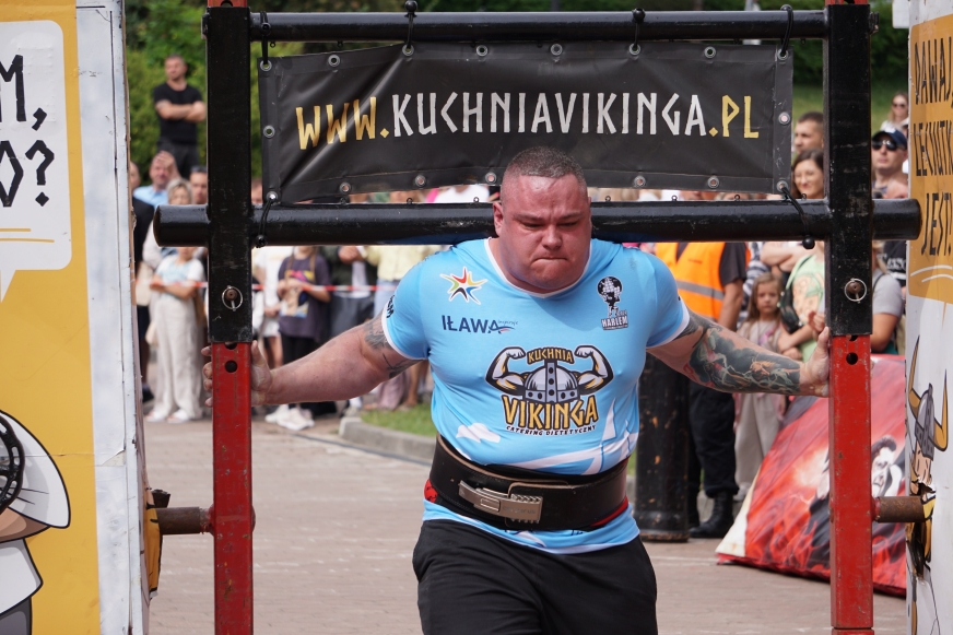 Amfiteatr im. Armstronga opanowany przez strongmanów! Zobacz zdjęcia i ...